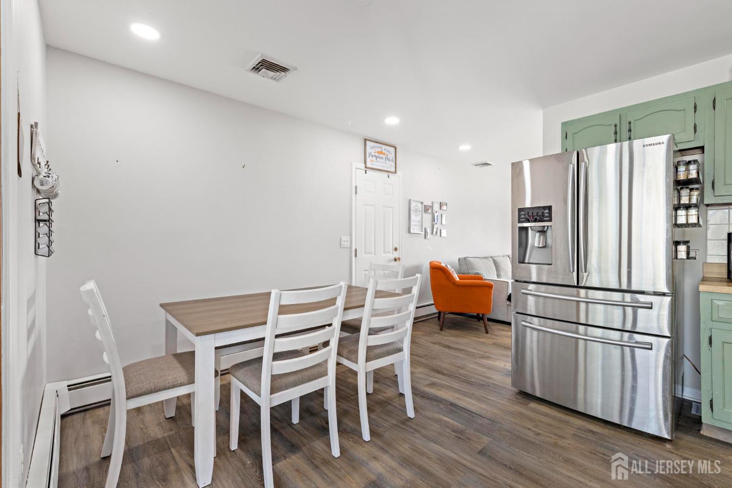 42 Brandywine Circle, Piscataway, NJ, 08854 - Robert DeFalco Realty