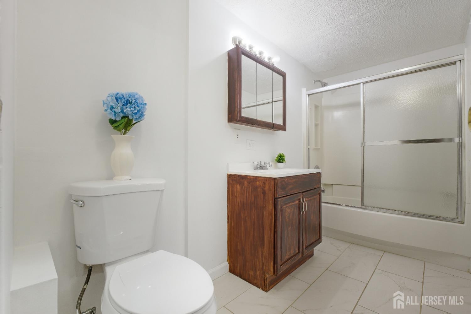 80 Mitchell Avenue, Piscataway, NJ, 08854 - Robert DeFalco Realty