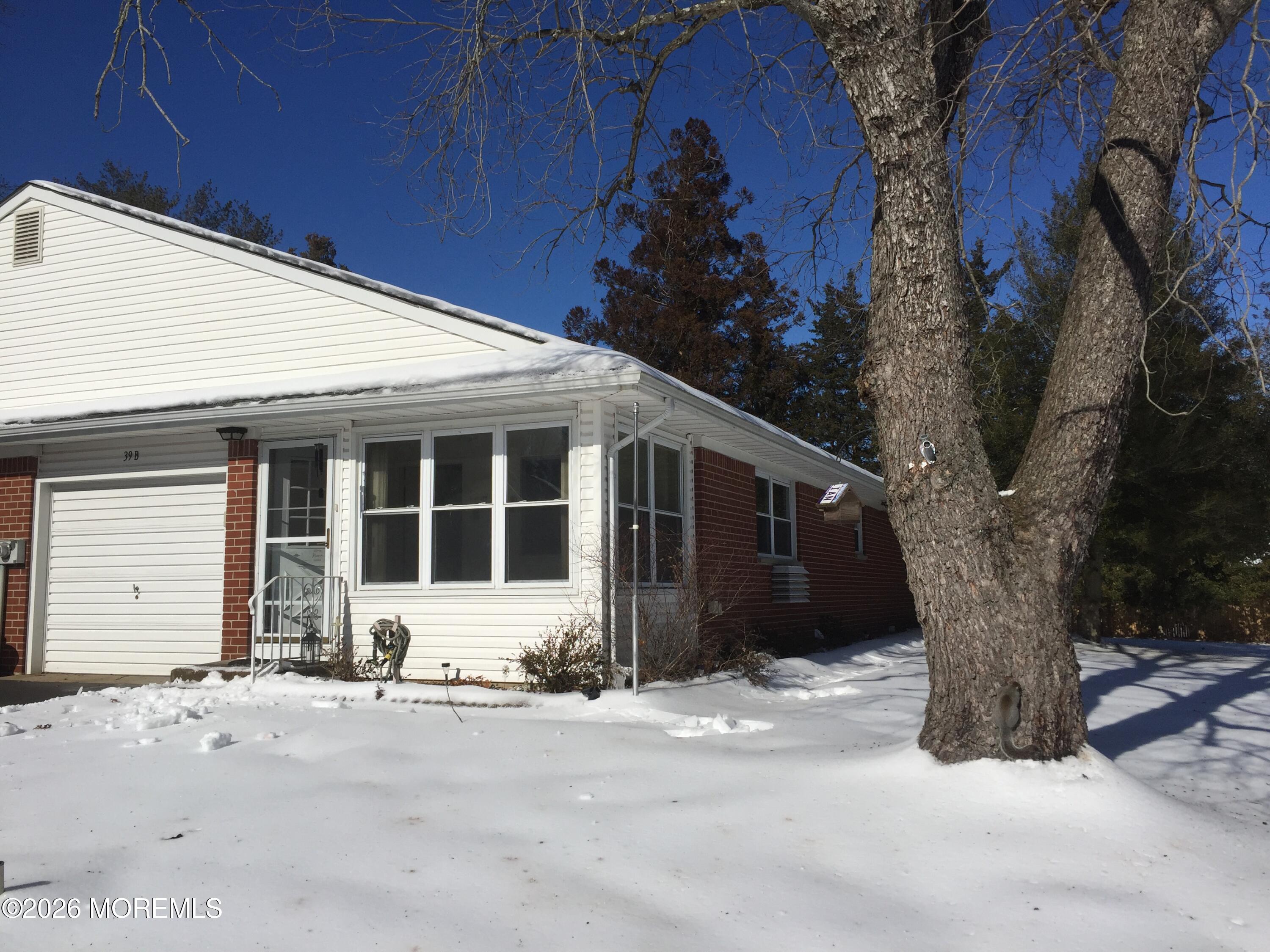 39 Crocus Lane B, Manchester, NJ, 08759 - Robert DeFalco Realty