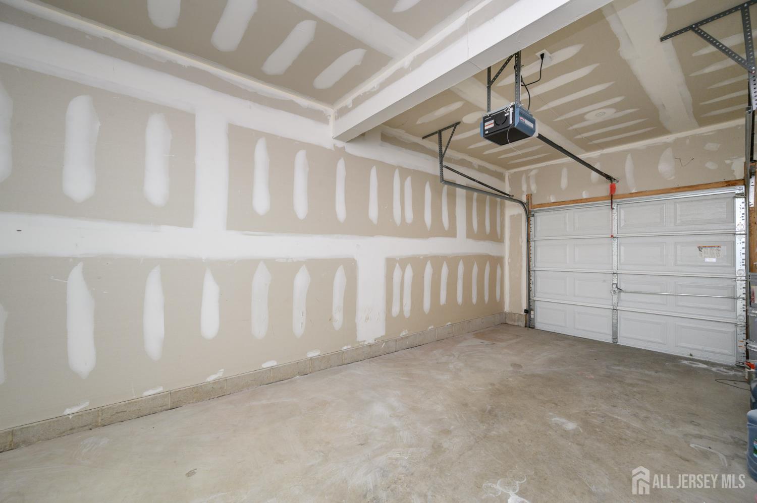 361 Lehigh Avenue, Perth Amboy, NJ, 08861 - Robert DeFalco Realty