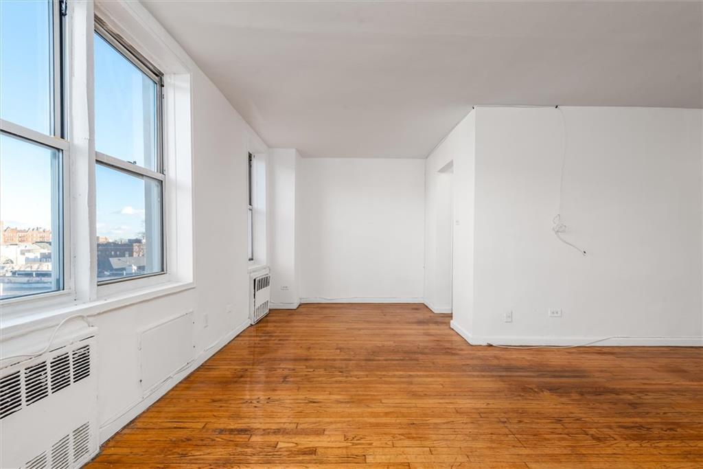 2035 East 7th Street 5F, Brooklyn, New York, 11223 - Robert DeFalco Realty