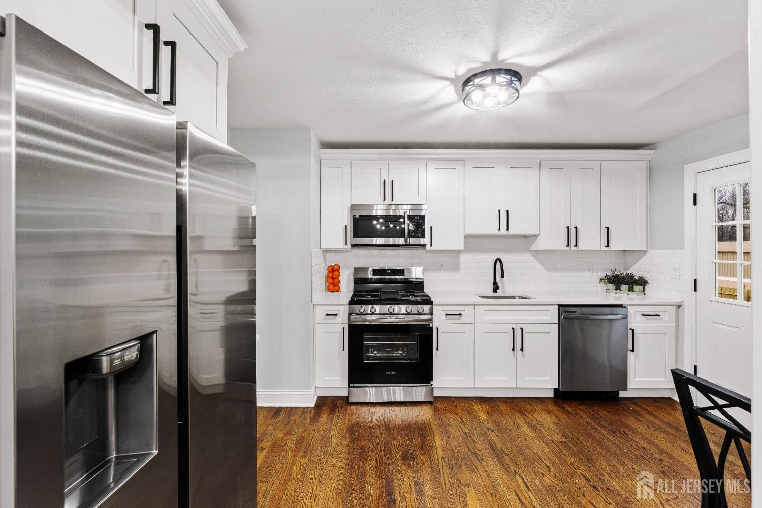 139 Lee Drive, Middlesex, NJ, 08846 - Robert DeFalco Realty